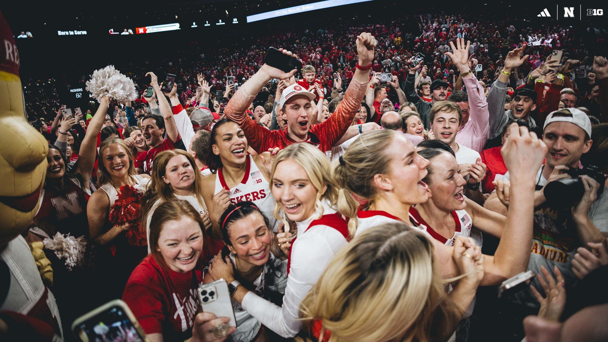 No. 2 Iowa’s Caitlin Clark falls short of the NCAA women’s scoring ...